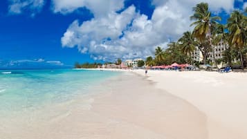 Apartamento, 3 quartos | Praia | Perto da praia