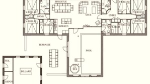 Planta baixa de um hotel com piscina, spa, sala de bilhar e vários banheiros privativos.