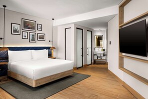 Quarto Deluxe, 1 cama king-size e sofá-cama (View) | Roupa de alta qualidade, camas de colchão viscoelástico, minibar 
