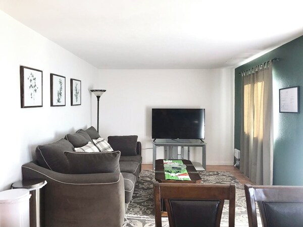 Charming 4-bedroom House With Garage ,Wifi, Ac In Peaceful Aurora - Colorado