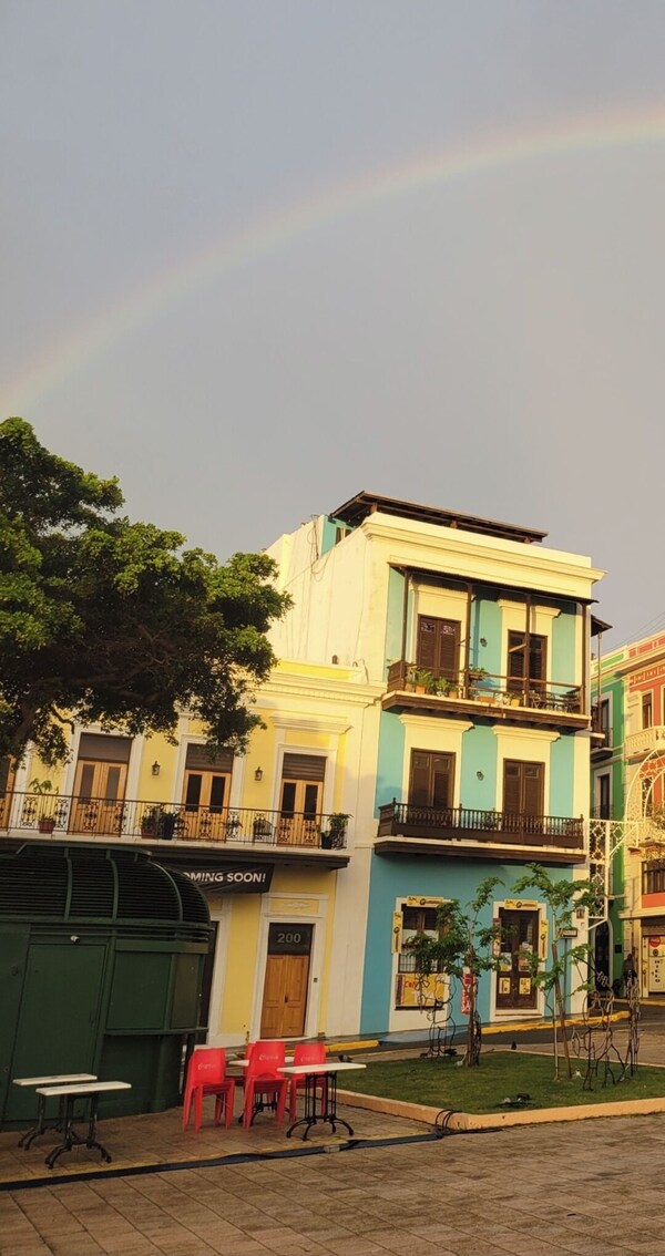 Hugo's Rental - Puerto Rico