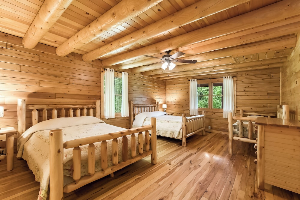Stillwater 5 Bedroom Lodge Up To 19 Guests, 65 Acres 1/2 Mile From Old Man's Cave - Ohio