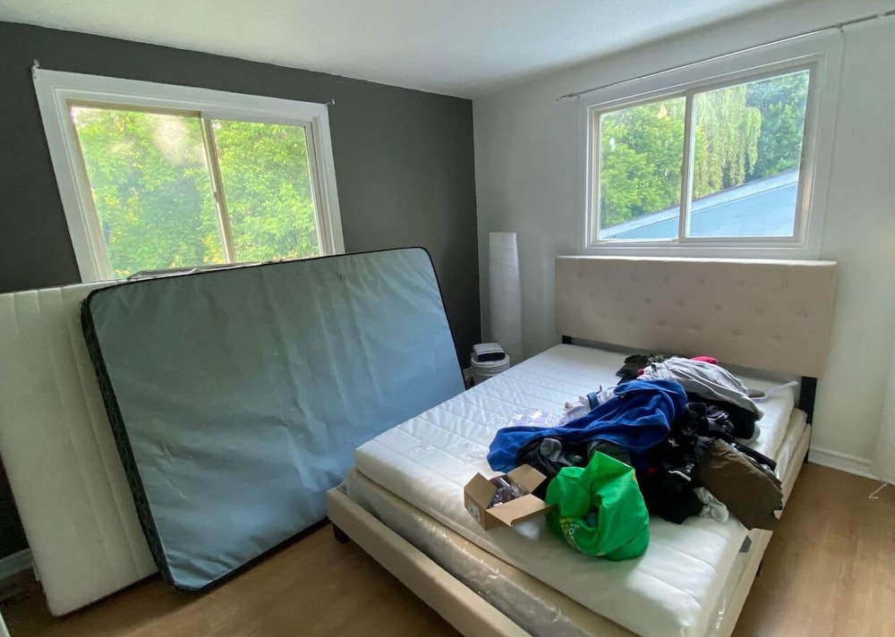 Gatineau Water Front Vacation Home 3 Bedroom 1.5 Bathroom Across Ottawa - Ottawa