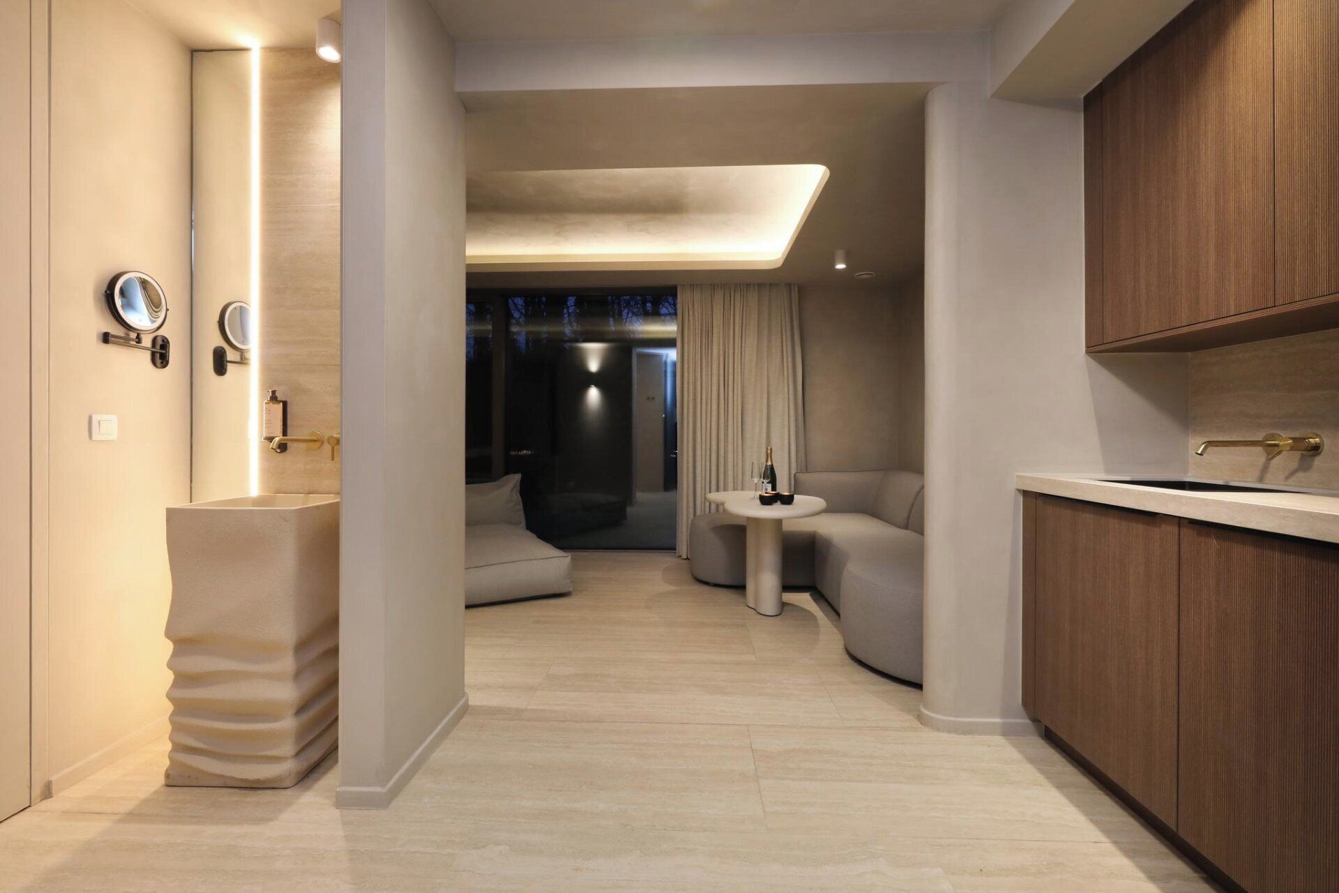 Experience Luxury And Relaxation In The Wellness Suite, Featuring A Sauna, Jacuzzi, And A Serene Forest-edge Location. - Hasselt