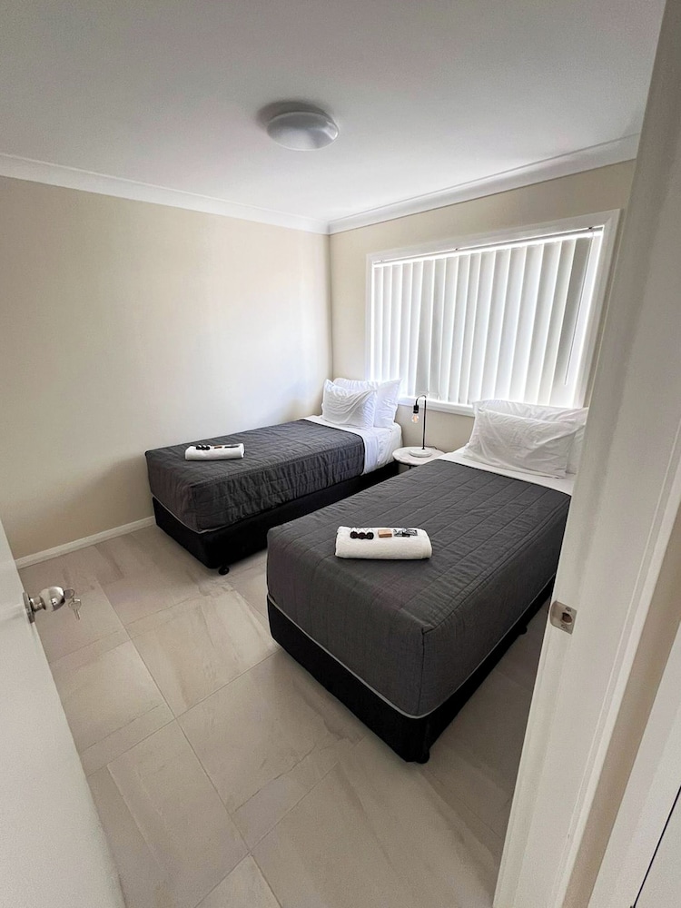 Three Bedroom Apartment - Newcastle