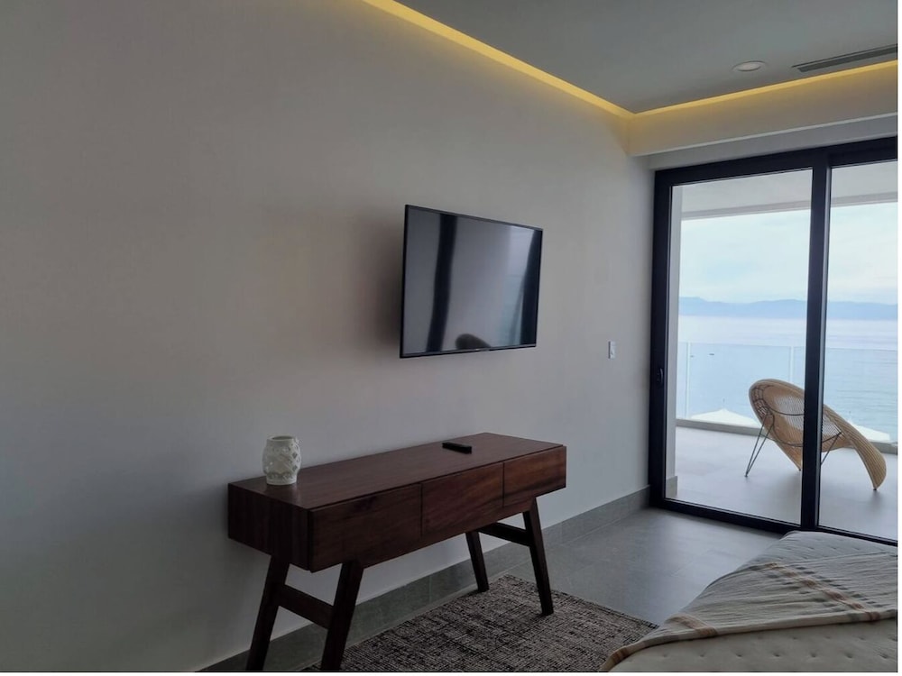 Bantay By Boracay Deluxe 3 Bedrooms Condo 1c - Bucerías