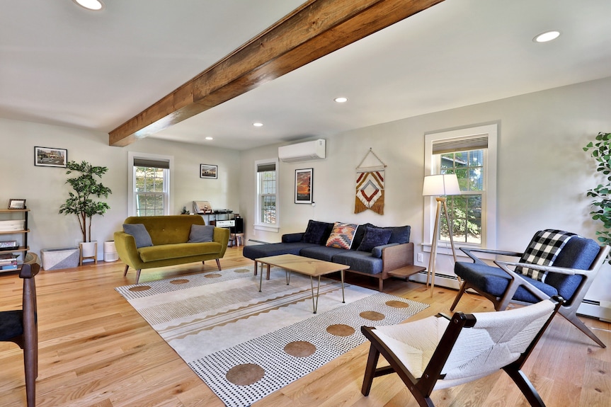 Family Retreat At Lake Bomoseen: Restored 1910s Home, 4br/2ba - ハンプトン, NY