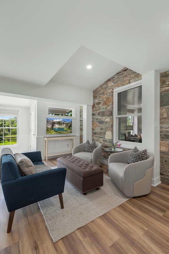 Historic Farmhouse With Pool & Hot Tub In Wine Country, Near Washington, Dc - Stone Tower Winery, Leesburg