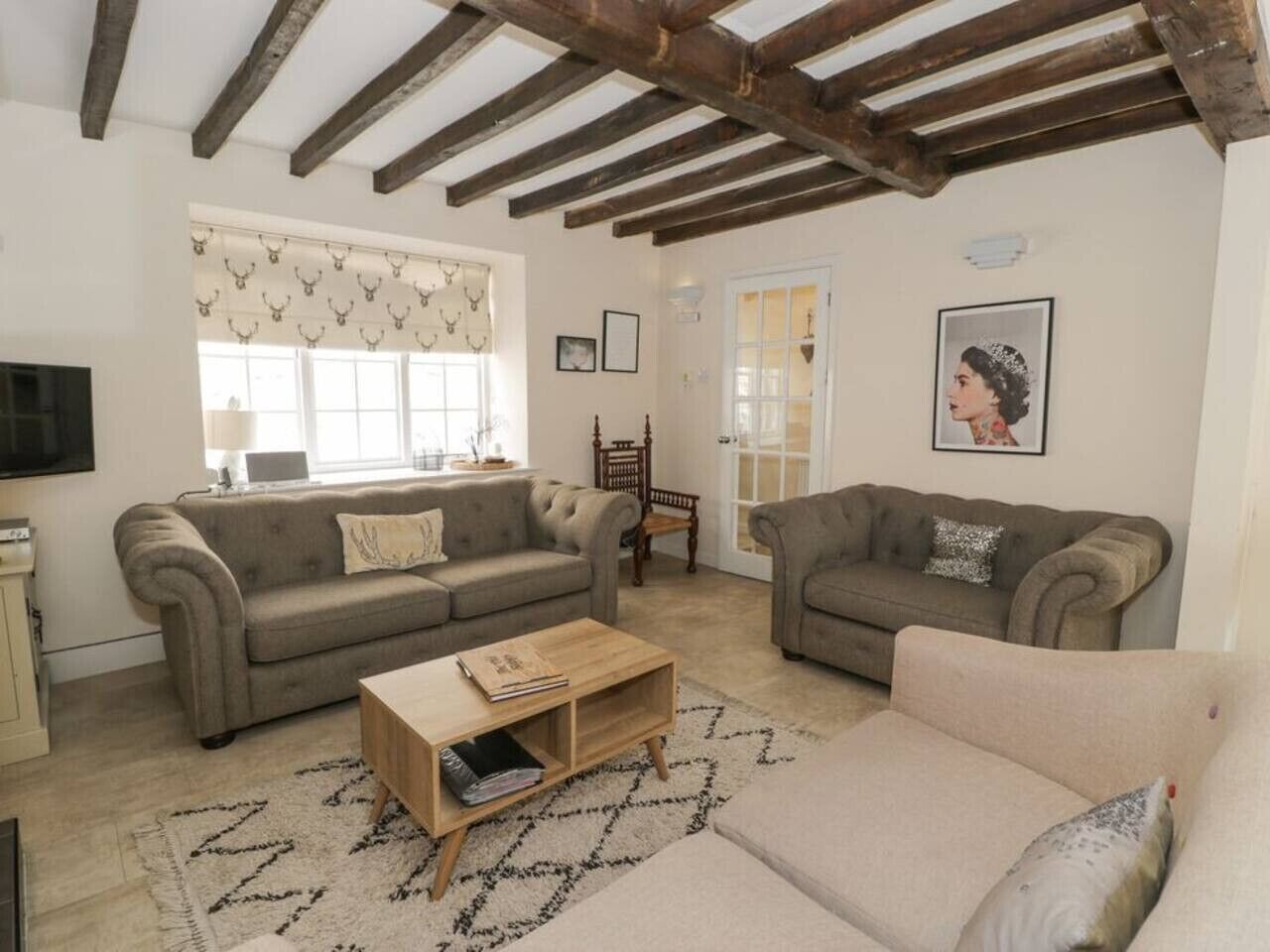 The Old Stables, Ruthin. Nr. Ruthin Castle - Ruthin