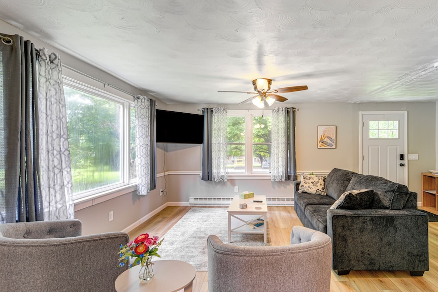 Peaceful Allegany Home, Walk To Sbu! - Bradford, PA