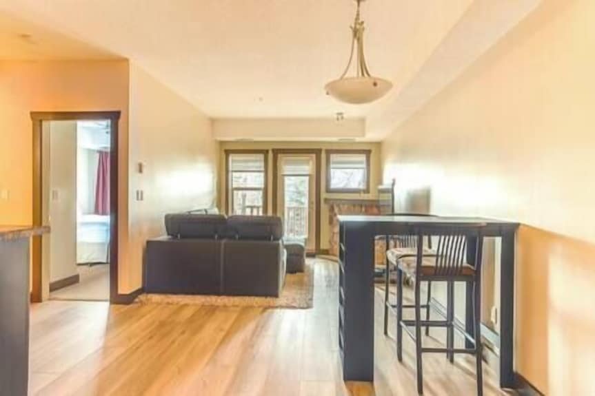 1 Bdrm Condo - Great Location - Hot Tub And Pool - Fernie