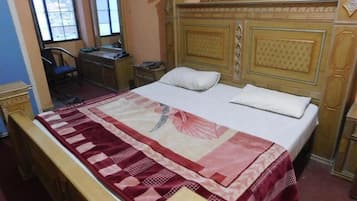Quarto casal | Ferros/tábuas de passar roupa, Wi-Fi de cortesia