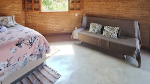 Chalé, 1 quarto, pátio, vista para o jardim | Interior
