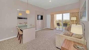 Apartamento, 1 quarto, varanda, vista para a piscina | Interior