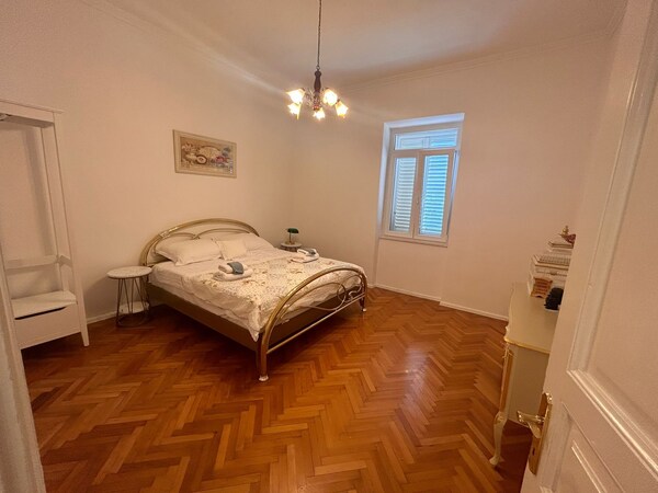 Garden Antique With Bubble Spa - Dubrovnik