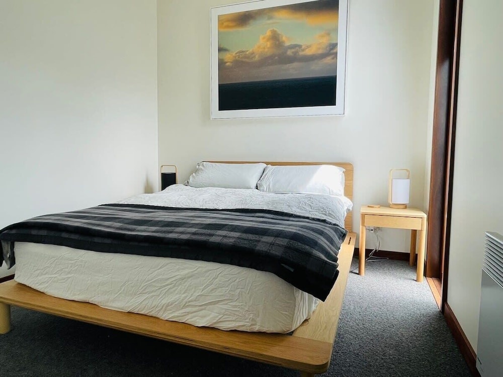 Architect-designed Studio Retreat In Prime South Hobart - Hobart