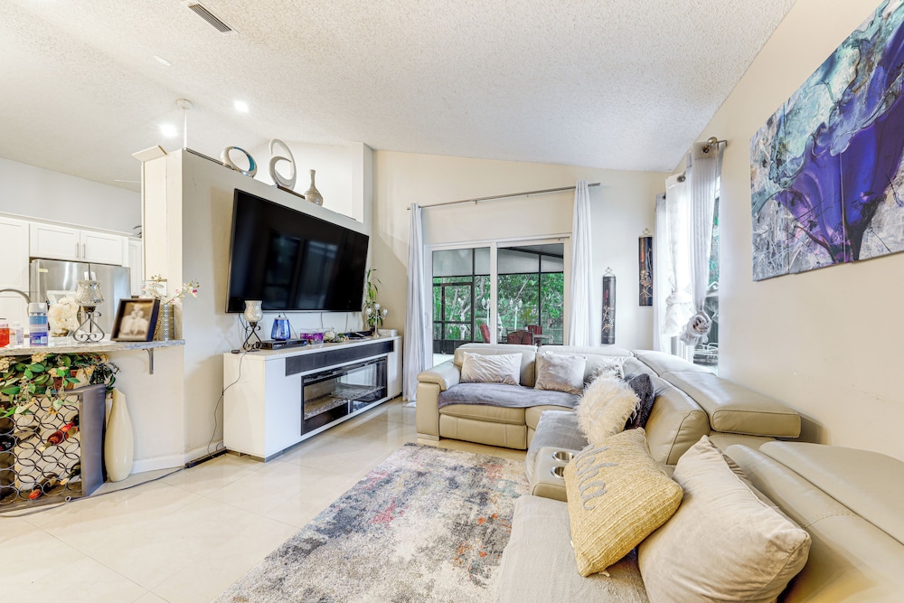 Family-friendly North Lauderdale Home W/ Grill! - Fort Lauderdale, FL