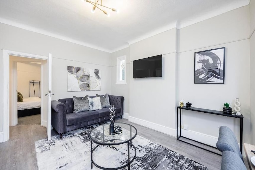 Stylish & Cozy 2br City Centre Near High St By Luxiety Stays - Southend-on-Sea