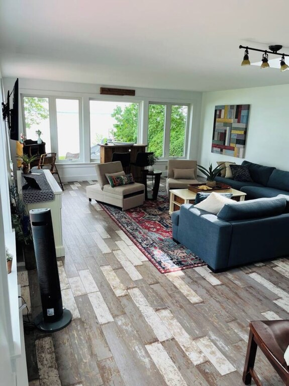 Perfectly Found On The Lake - Plattsburgh, NY