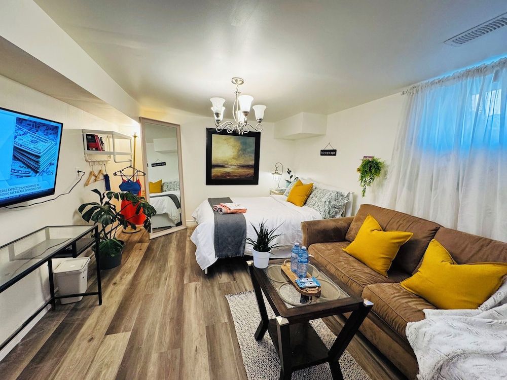 Sunrise Bnb - Toronto