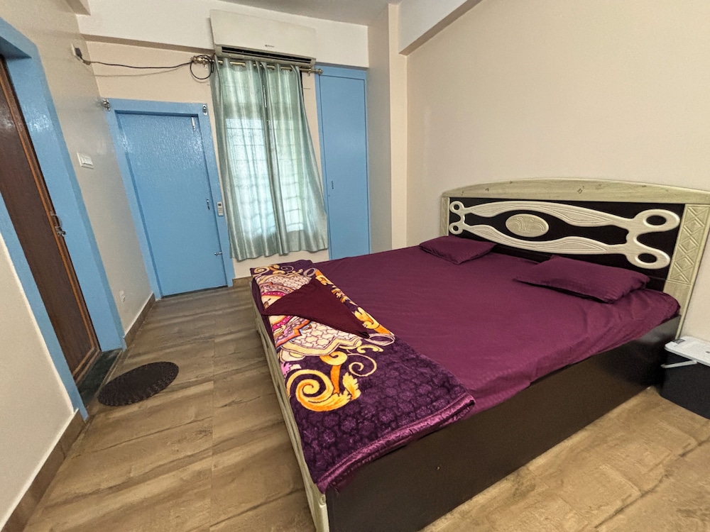 Alpine Homestay 2-bedroom Apartment In Lovely Guwahati With Wifi, Ac - Assam
