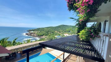 Casa, 5 quartos, vista para o oceano | Terraço/pátio