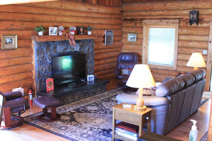 Barbara's Cabin. A Luxury Log Home In The Heart Of Washington Wine Country. - Richland, WA