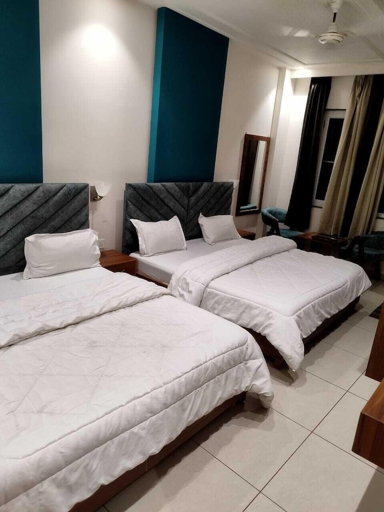 Hotel Comfort Inn By Ganga Gauri Hotels - Haridwar