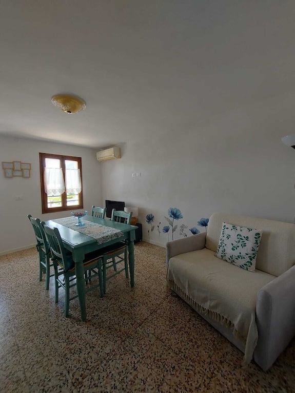 The Garden Holiday Apartment: Surrounded By Greenery, Close To Flying Places - Monte Bianco