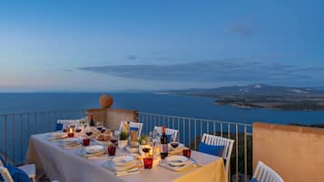 Apartamento, vista para o mar | Varanda