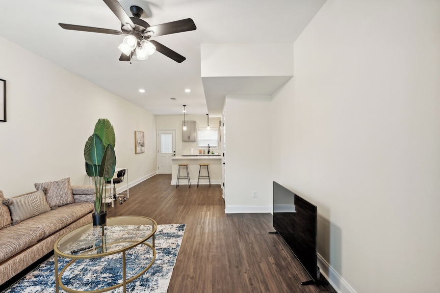 Alto O4 I Modern New Construction 2bd Apartment - クラークスビル, TN