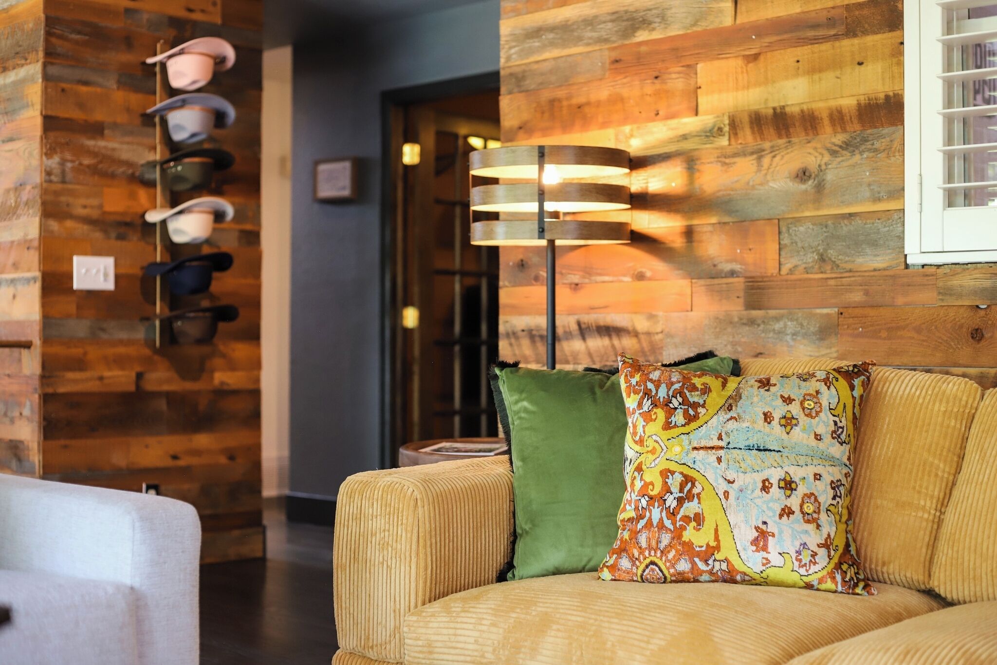 Denver Oasis: Hot Tub, Sauna & Shuffleboard, Pets! - Cherry Creek, CO