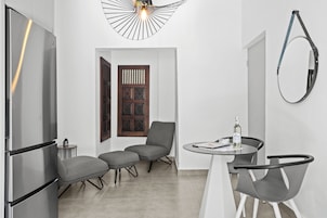 Estúdio Exclusivo, pátio (MM9) | Sala de jantar