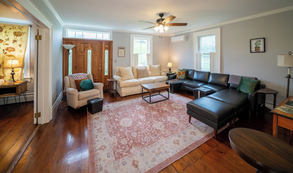 Luxurious Estate In Cooperstown, Ny -3.2 Miles From The Cooperstown Dreams Park - Cooperstown, NY