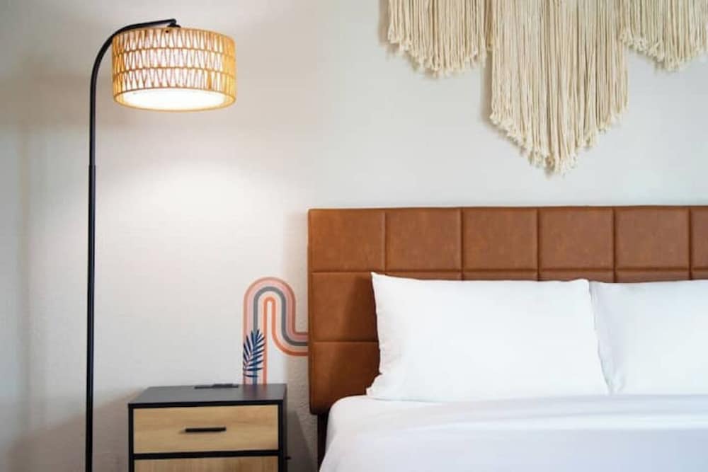 Boho Rooftop Pool & Hot Tub Apt - San Diego, CA
