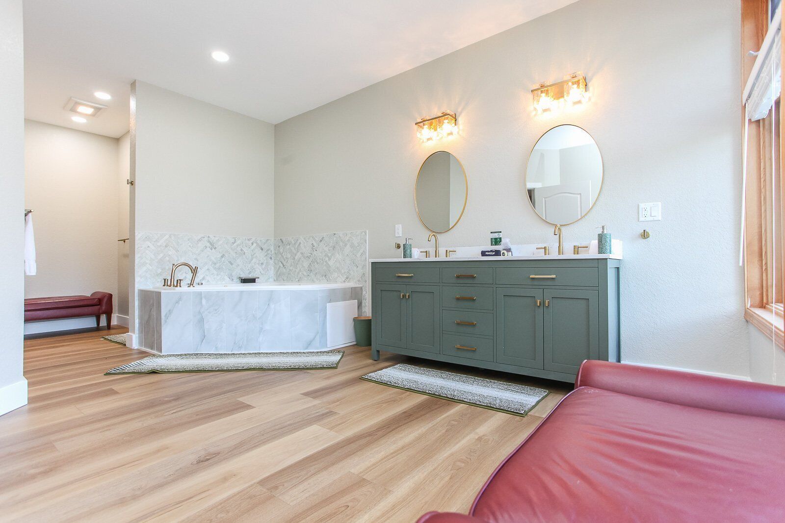 Experience Luxury At Deep Creek Manor.  Perfect For Family Gatherings With Stunning Mountain Views. - Bryson City, NC