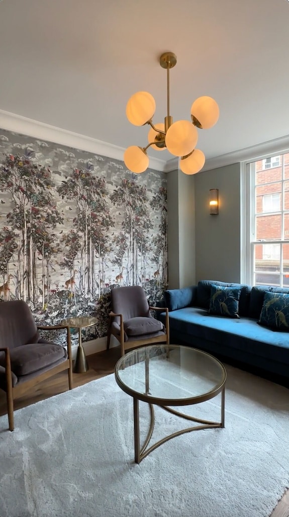 Soho Gem Vibrant London Hideaway - London, UK