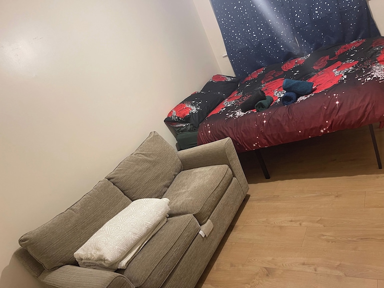 4 Beds, Sleeps 15, Near Lcy Airport & Excel London - Kent