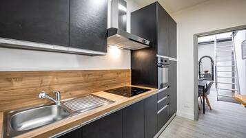 Apartamento, 2 quartos, terraço | Cozinha privada