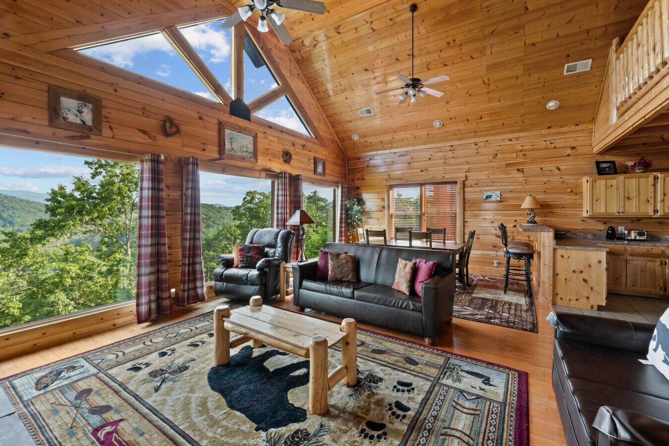 Mountain Romance: New! 2br Resort Cabin W/mtn Views! Hot Tub*games - Blue Ridge Mountains