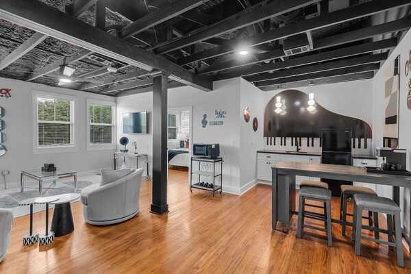 더 생추어리 - 빌럭시