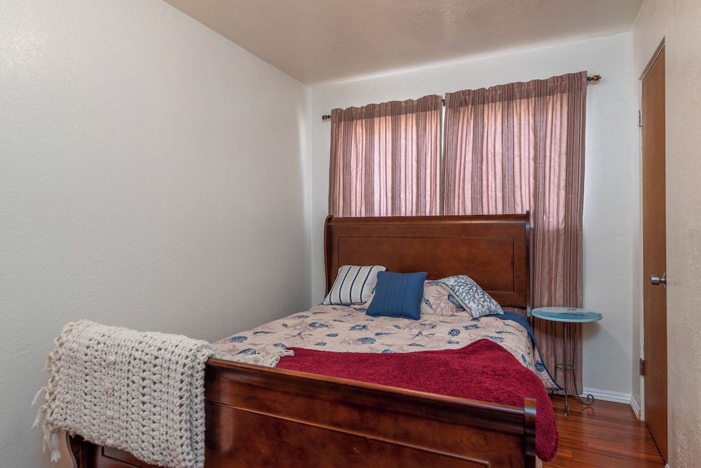 Lucky Ewe | Ocean View Retreat! - Gualala, CA