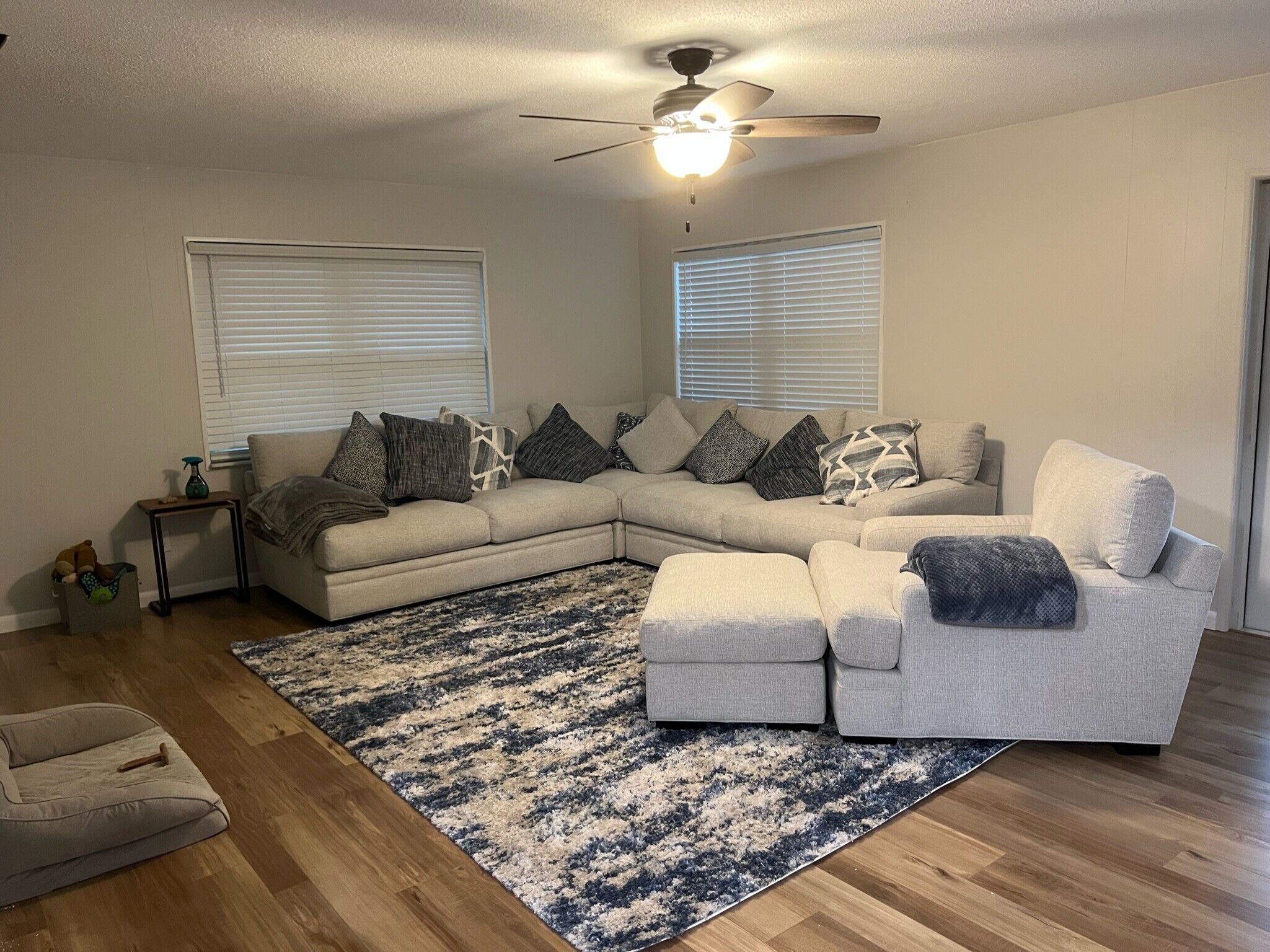 Charming 3-bedroom Pool Home On A Dead-end Road - Close By Downtown And Beaches - Pinellas Park, FL