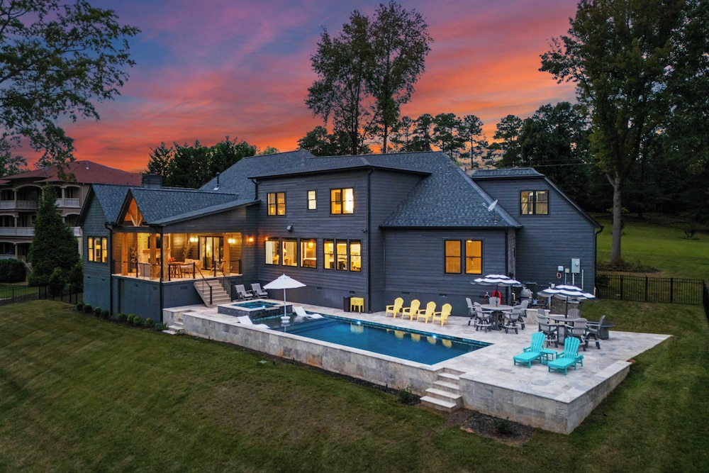 New Saltwater Pool + Spa, Views Wilson Hideaway - Lake Norman, NC