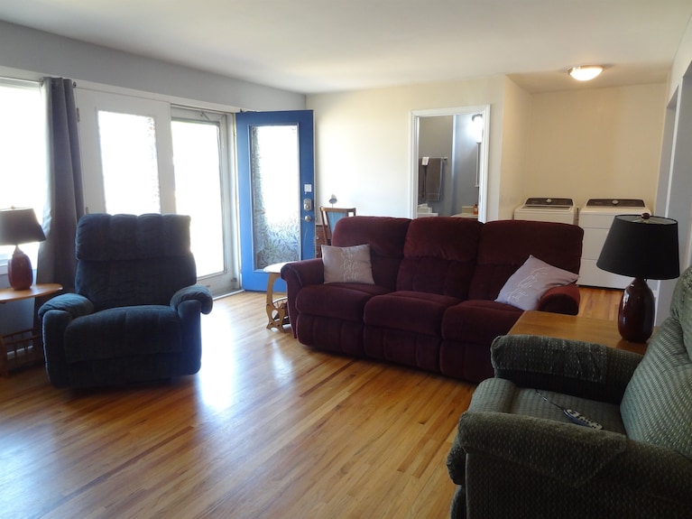 3 Miles To Mayo, Four Bed Home, Covered By Faith - Minnesota