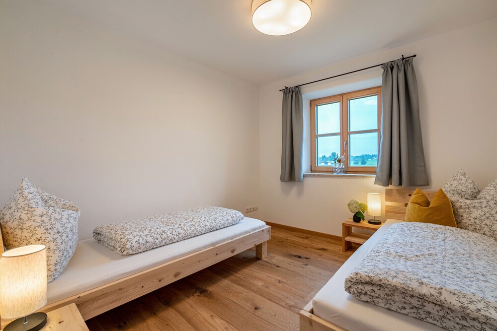 Apartment 'Ferienwohnung Eberlhof' With Mountain View, Shared Garden And Wi-fi - Bad Aibling