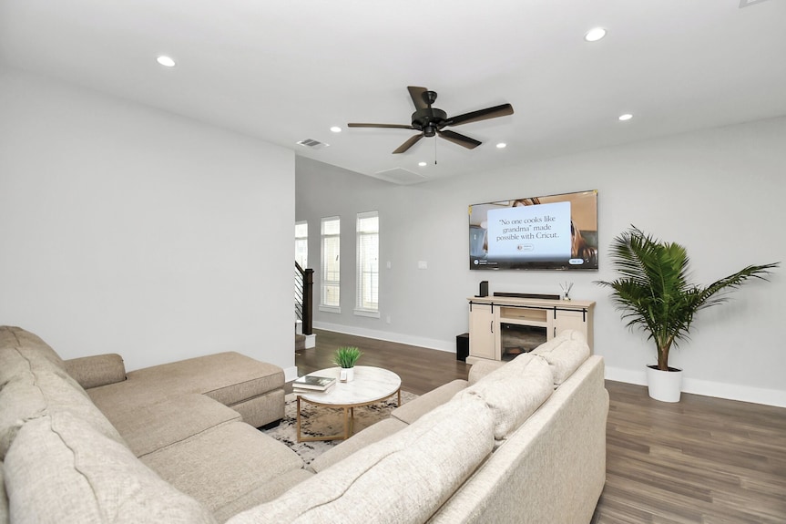 30% Off! Beautiful 3-bedroom House A Must-see! - 列治文