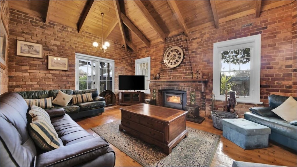 Bonnie Vibe Victorian Charm - Bonnie Doon