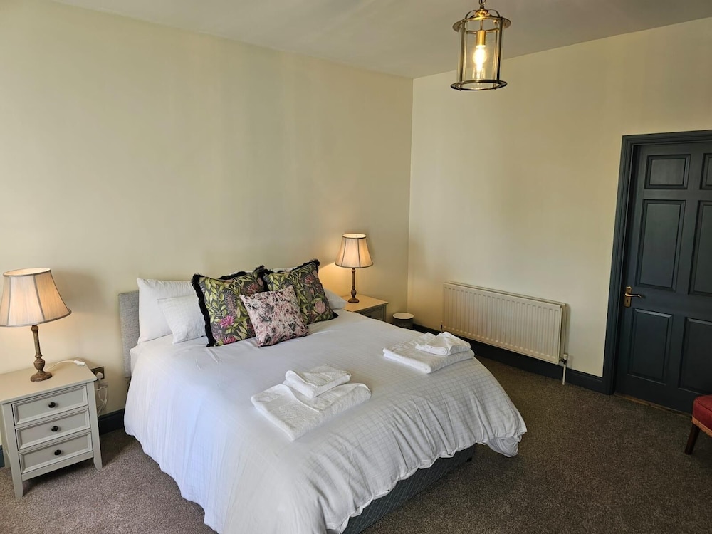 Tranquil Retreat Overlooking The Rock Of Cashel - Cashel
