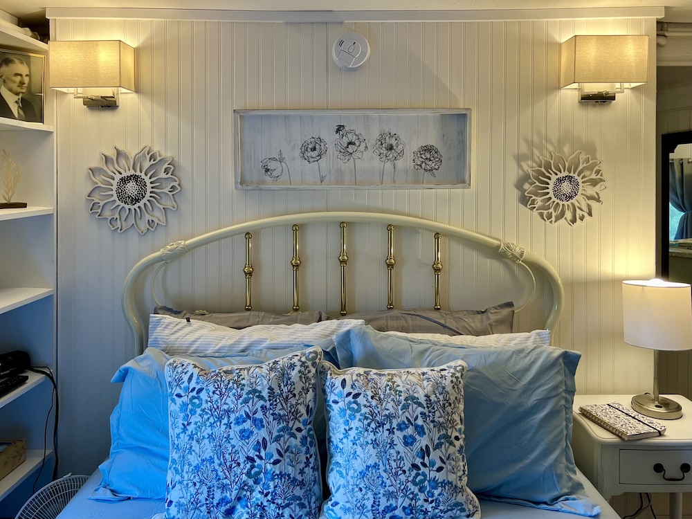 Sweet Retreat - Prescott Cabin Rentals - Prescott, AZ